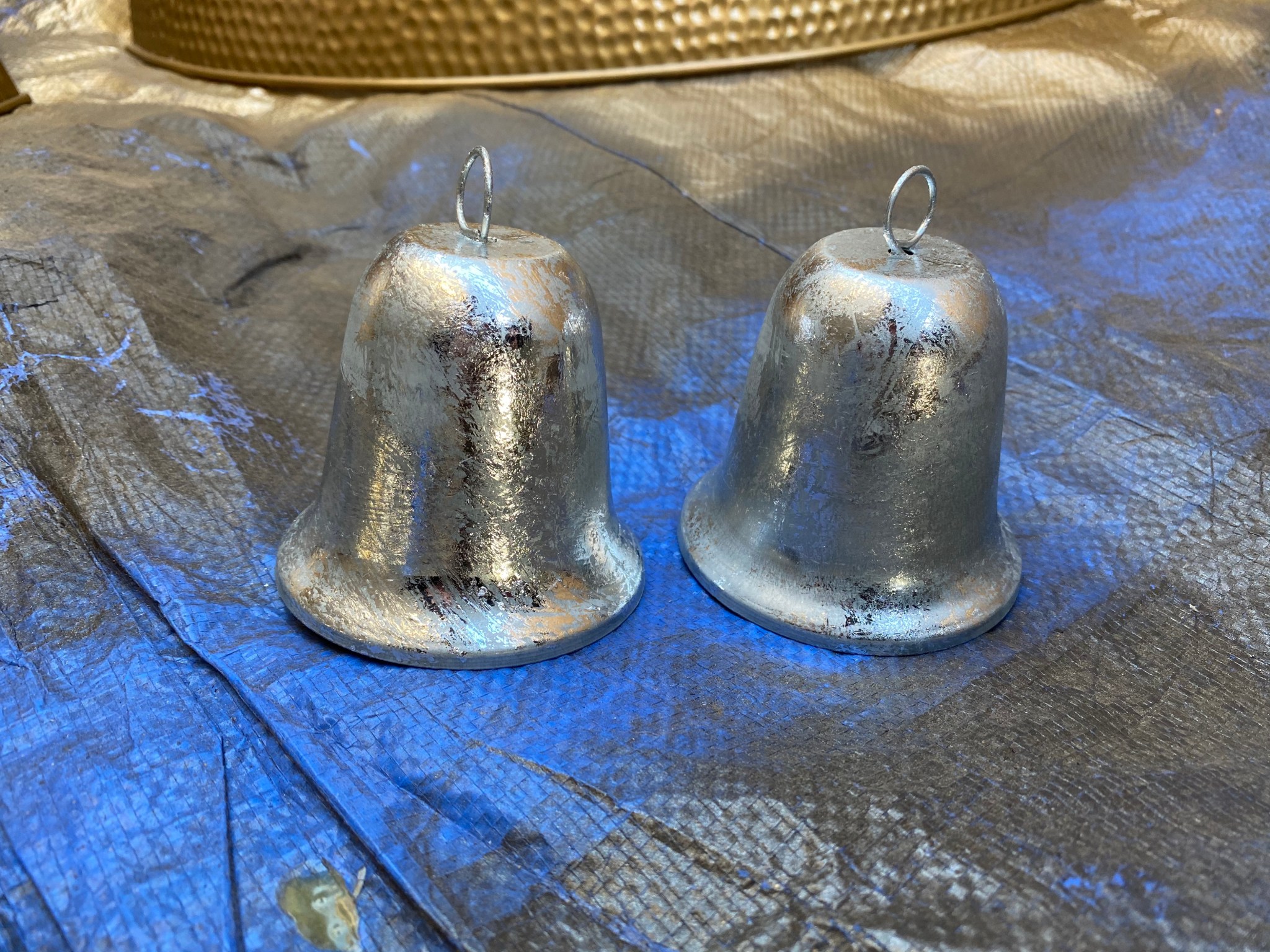 THREE DIY DESIGNER CHRISTMAS DUPES YOU CAN DO WITH GOLD SPRAY PAINT ...