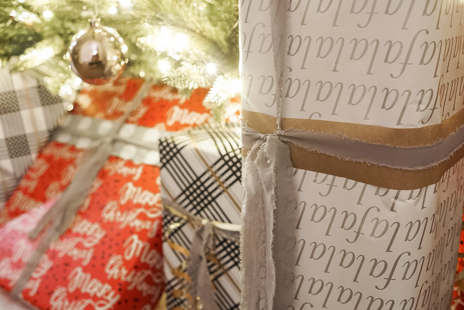 THREE LAST MINUTE GIFT WRAPPING TIPS TO CREATE A BEAUTIFUL, COHESIVE ...