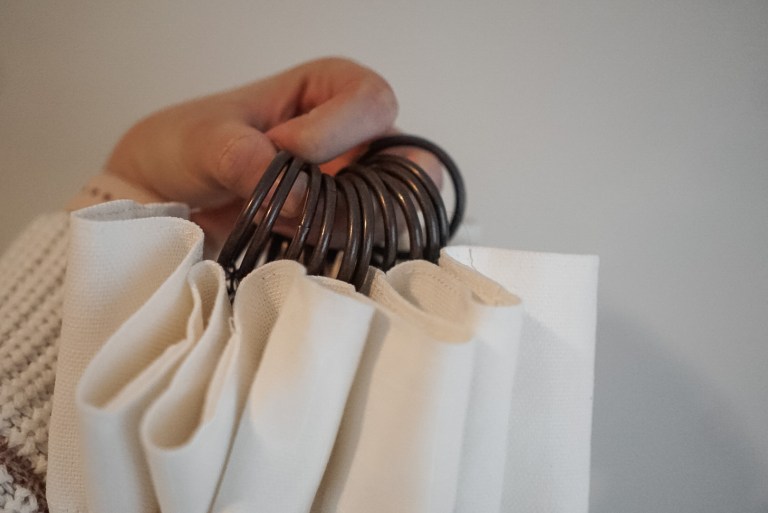 HOW TO HANG CURTAINS USING DRAPERY PINS AND RING CLIPS – Stay Home Style