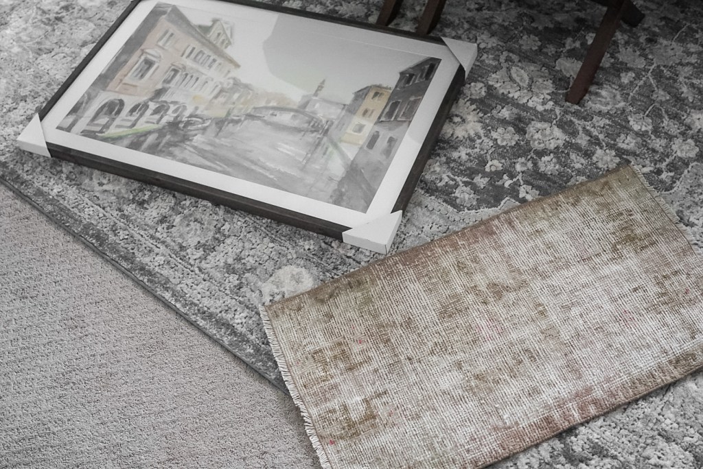 FRAMED VINTAGE RUG : AN EASY & AFFORDABLE DIY – Stay Home Style